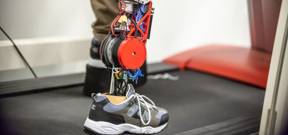 Diseñan un nuevo prototipo robótico de prótesis de pierna más cómodo ...